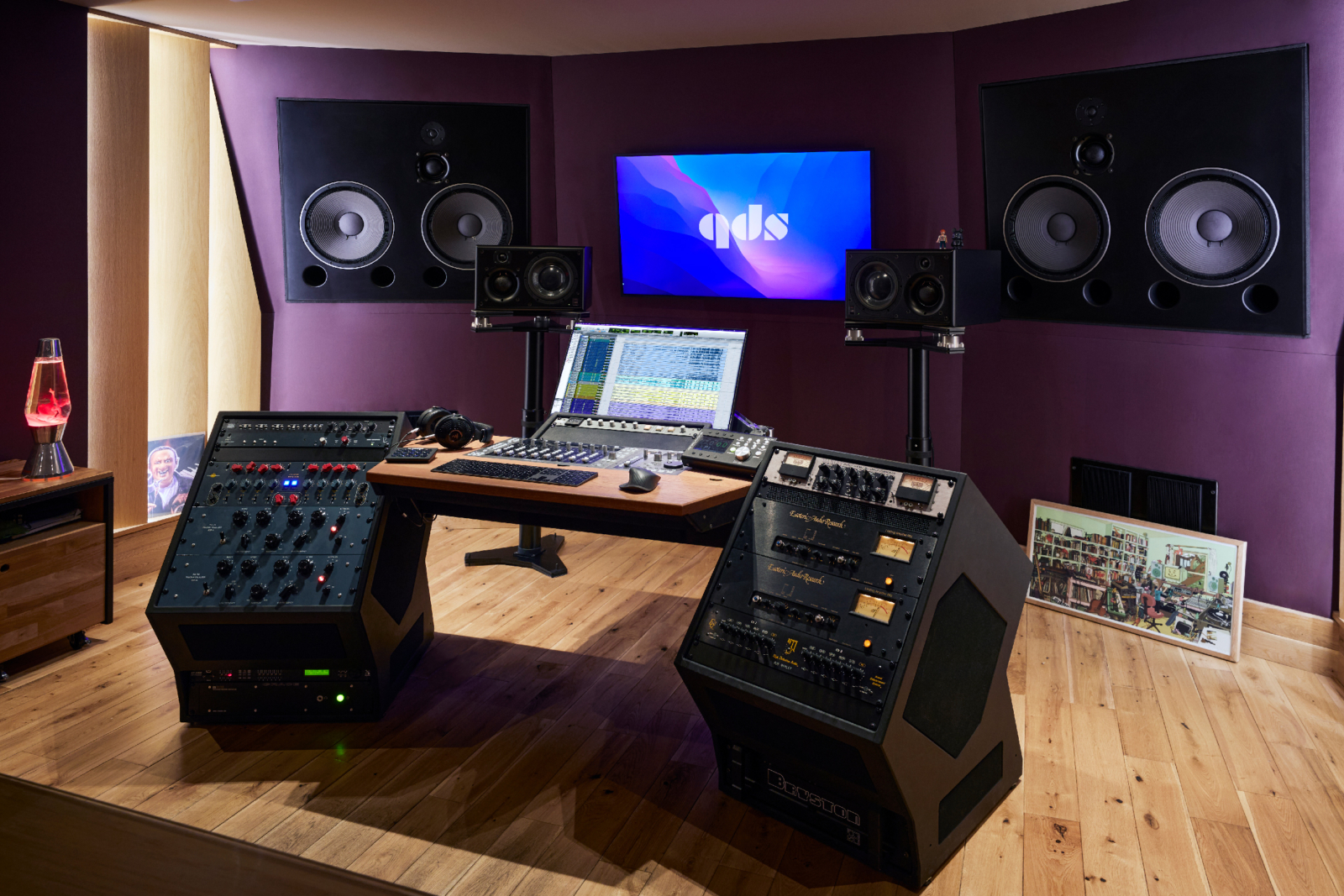 QDS Accueil - Recording Mixing and Atmos Studios in Paris. - QDS Studios
