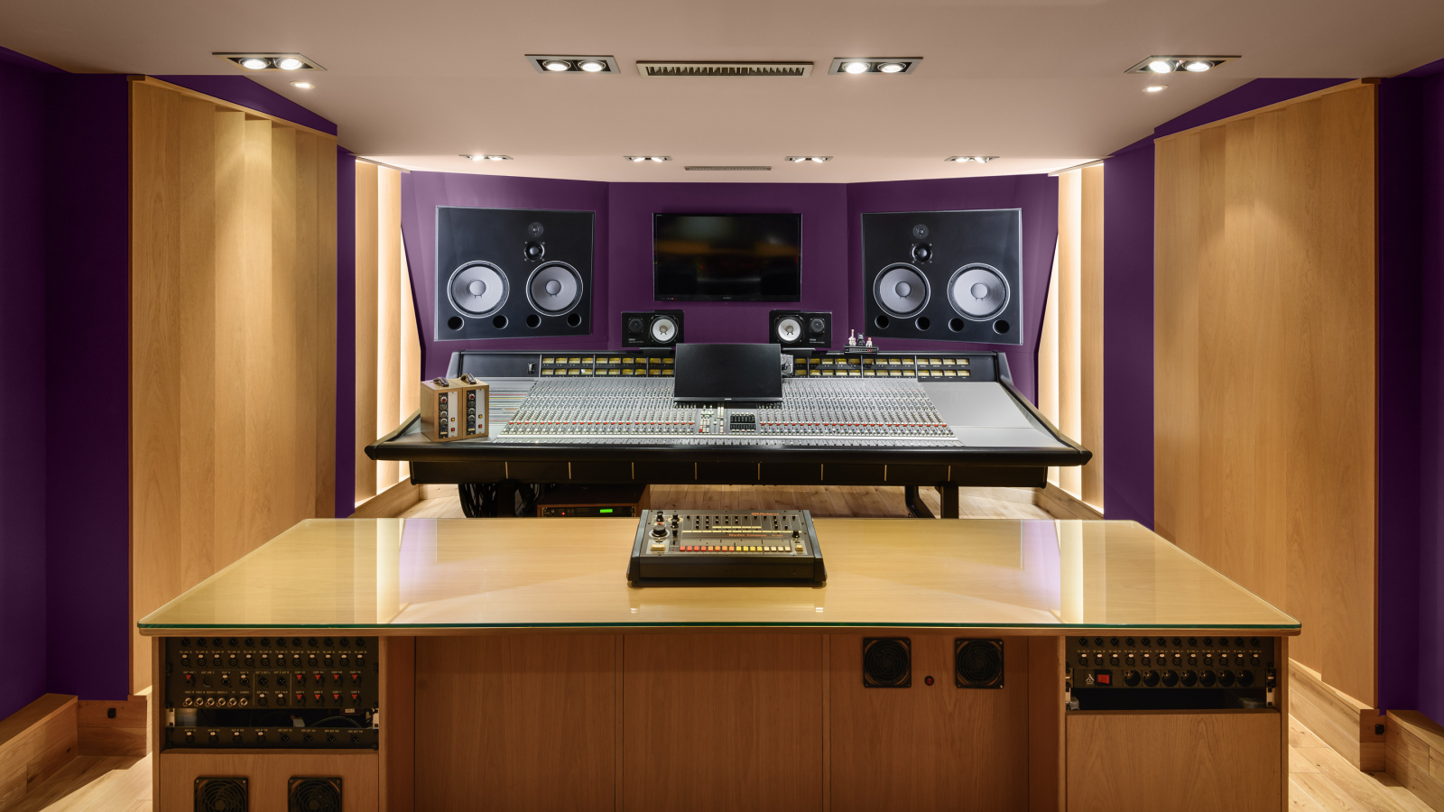 QDS Accueil - Recording Mixing and Atmos Studios in Paris. - QDS Studios
